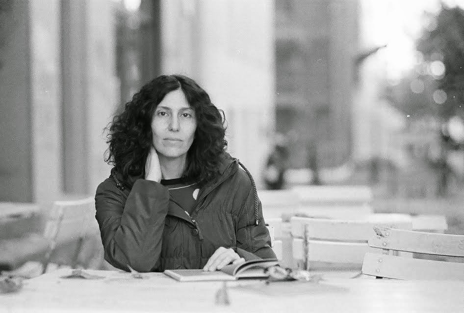 La vida de quienes traducen: escenas de oficio por Laura Wittner ...